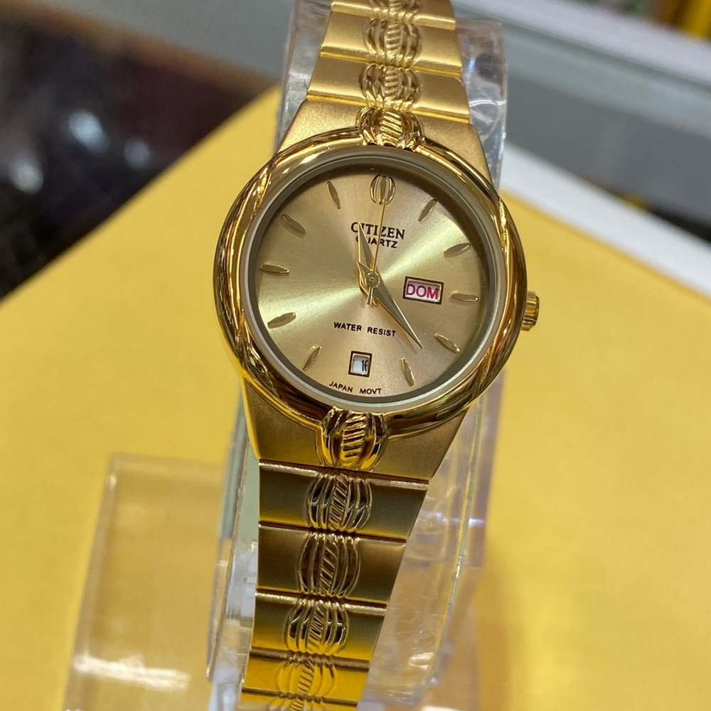 Citizen Brand Watch Small Size For Ladies - Gem
